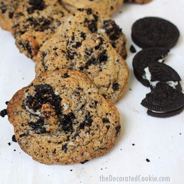 OREO chip cookies recipe, chocolate chip cookies with OREOS!