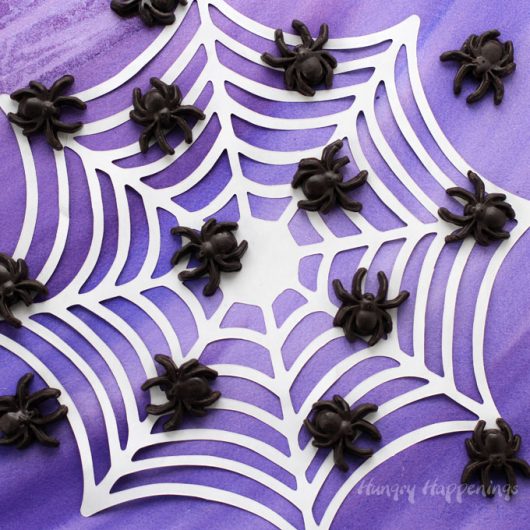 SPIDER FOOD IDEAS: roundup of 30 spider Halloween treats and crafts