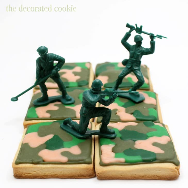 army cookies: How to make camouflage cookies for the military