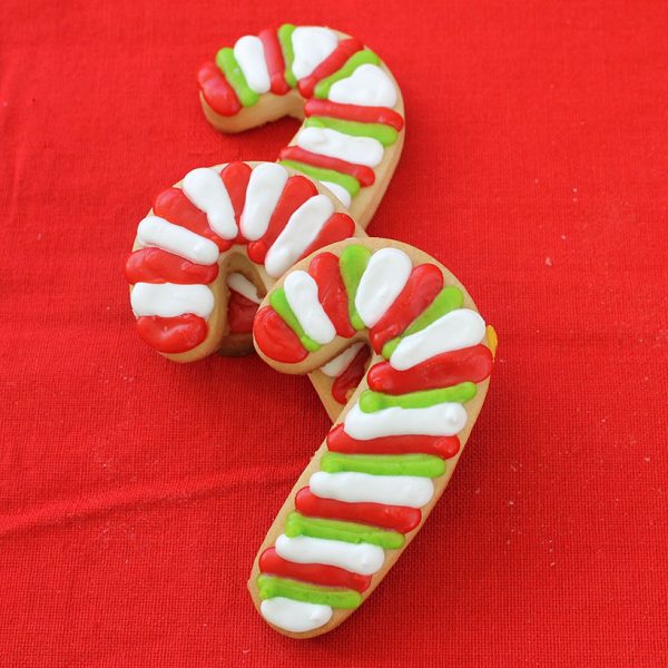 DECORATED CHRISTMAS COOKIES -- a step-by-step guide