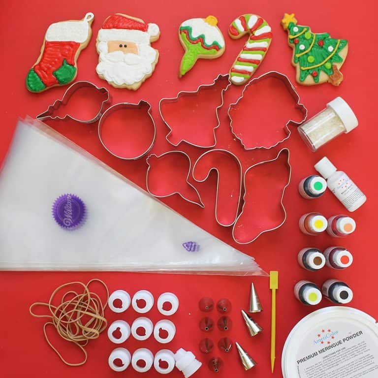 DECORATED CHRISTMAS COOKIES -- a step-by-step guide