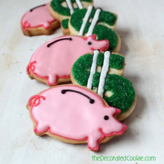 MONEY COOKIES -- How to decorate dollar signs and piggy banks.