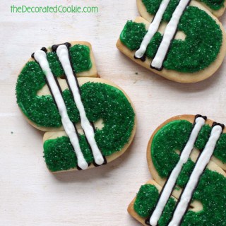 MONEY COOKIES -- How to decorate dollar signs and piggy banks.