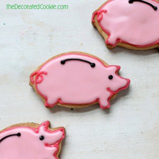 MONEY COOKIES -- How to decorate dollar signs and piggy banks.