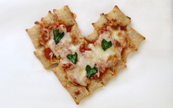 Valentine's Day for Kids: Pull-apart heart pizza