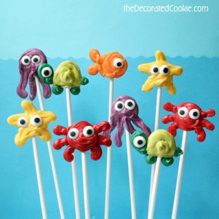 SEA ANIMAL CANDY POPS -- A fun food idea for summer.