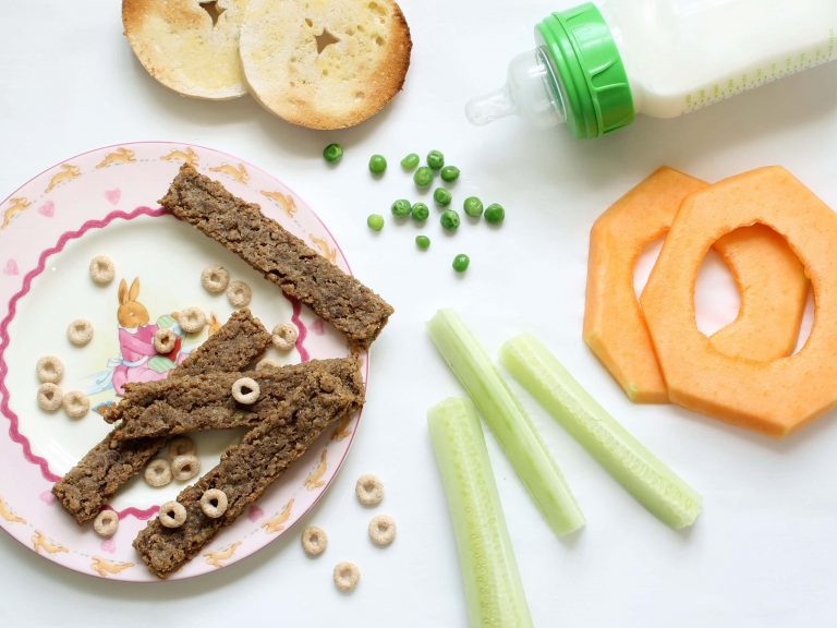 9 early finger food pairings for babies, at Cheerios cereal
