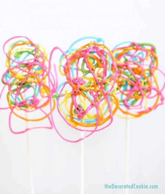 RAINBOW LOLLIPOPS -- Easy, crazy, colorful chocolate lollipops.
