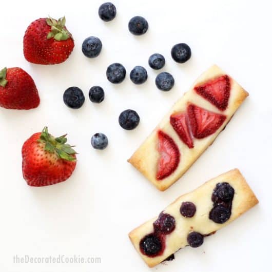 shortbread cookies: The BEST berry shortbread cookie recipe
