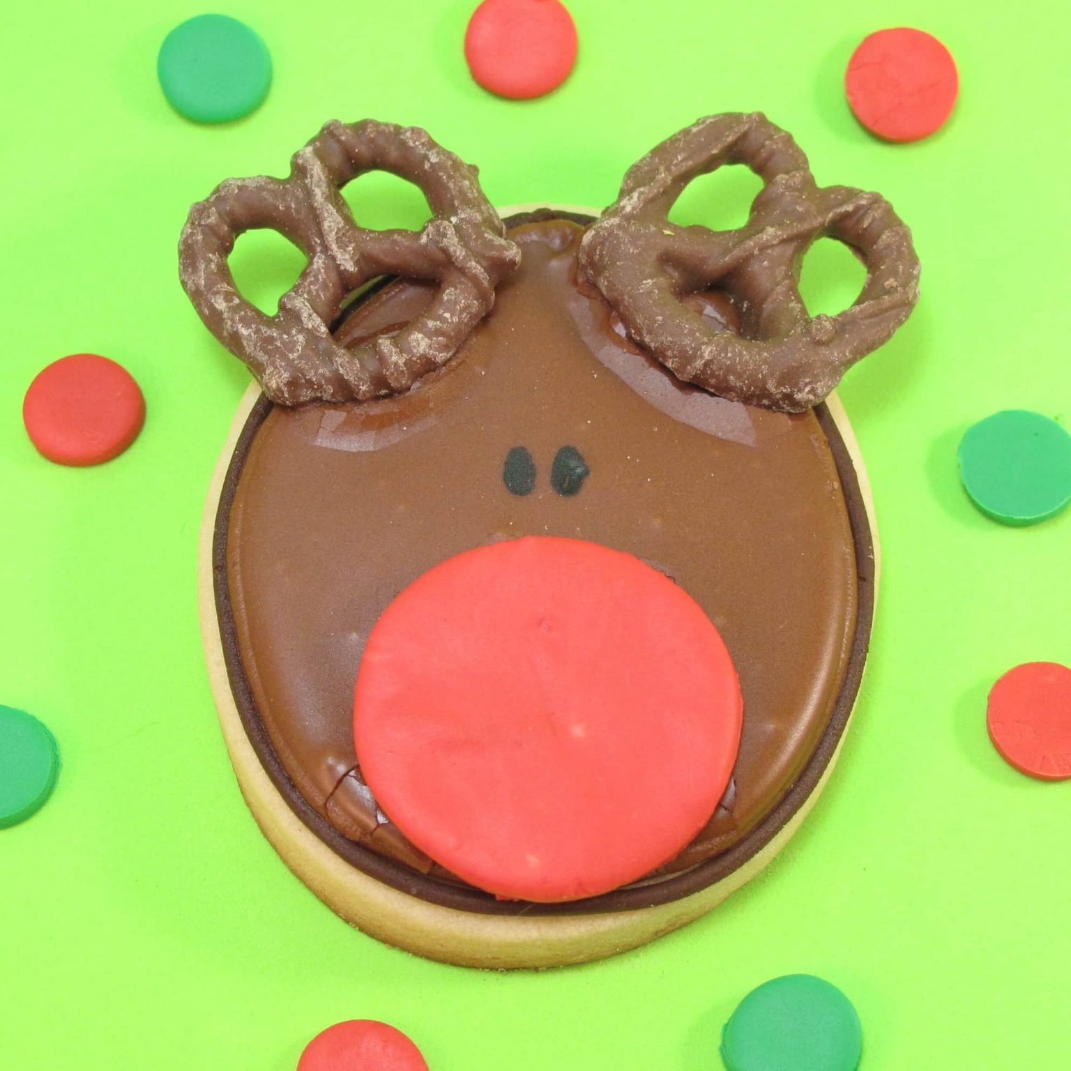 RUDOLPH COOKIES -- how to decorate Christmas cookies.