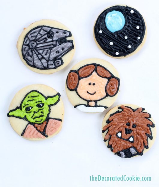 How to make and decorate Star Wars cookies on simple circles.