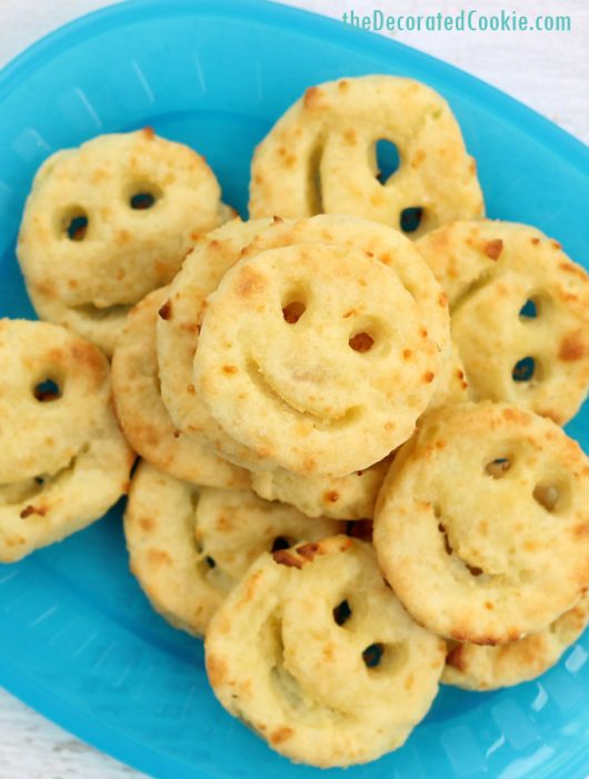 HOMEMADE SMILEY FRIES -- baked, not fried, snack for kids