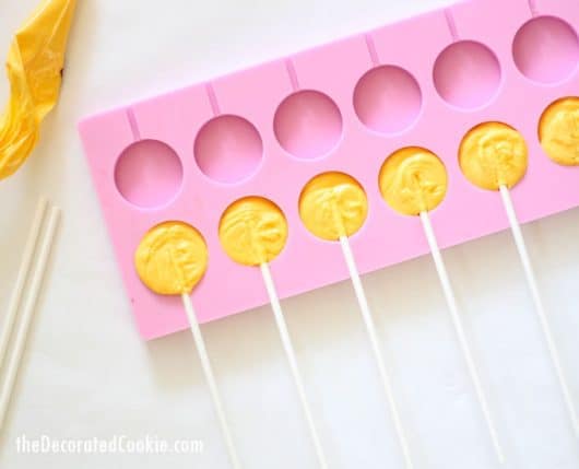 bee chocolate pops - The Decorated Cookie