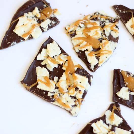 Christmas crack bark -- 3-ingredient chocolate, cracker and caramel bark