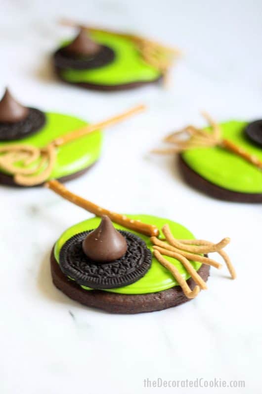 MELTED WITCH COOKIES: an easy Halloween treat idea