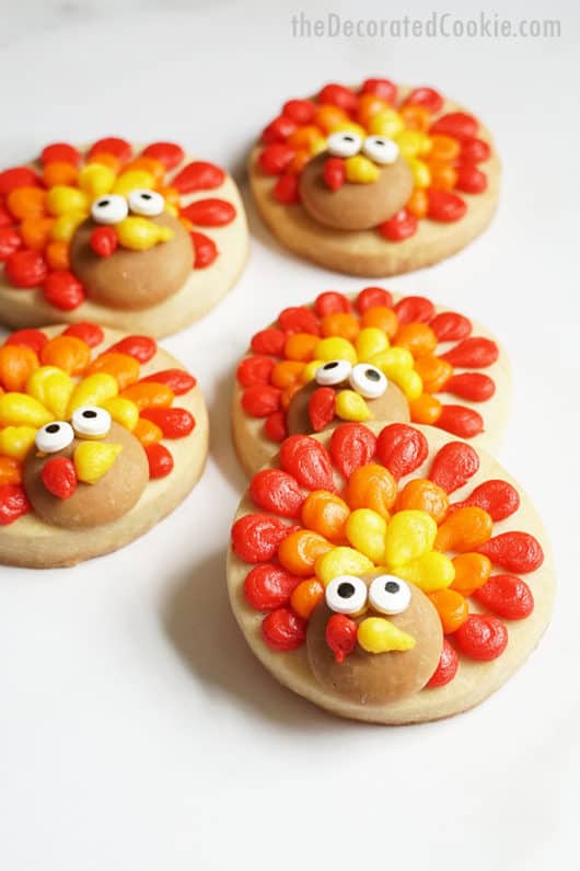 PIPED TURKEY COOKIES -- cute, simple cookies for Thanksgiving treats.