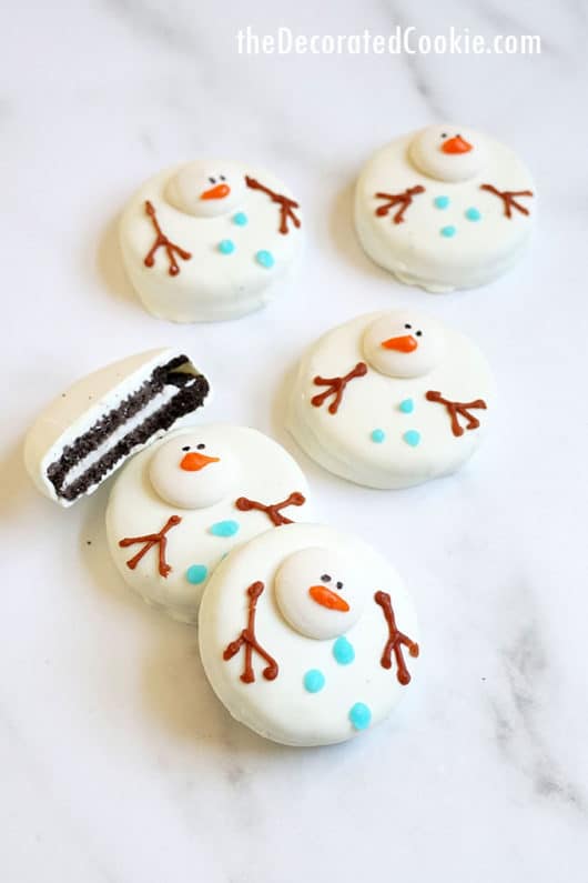 MELTING SNOWMAN OREOS --Easy Christmas or winter cookie treat.