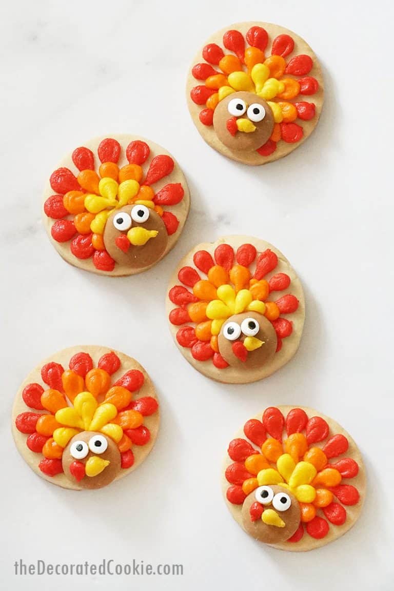 PIPED TURKEY COOKIES -- cute, simple cookies for Thanksgiving treats.