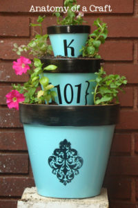 30 CLAY POT CRAFTS -- fun ideas for flower pots, inside and out!
