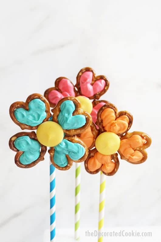 FLOWER PRETZELS - sweet, salty treat for Spring and Mother's Day