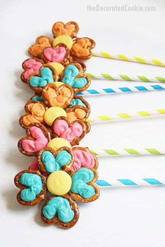 FLOWER PRETZELS - sweet, salty treat for Spring and Mother's Day