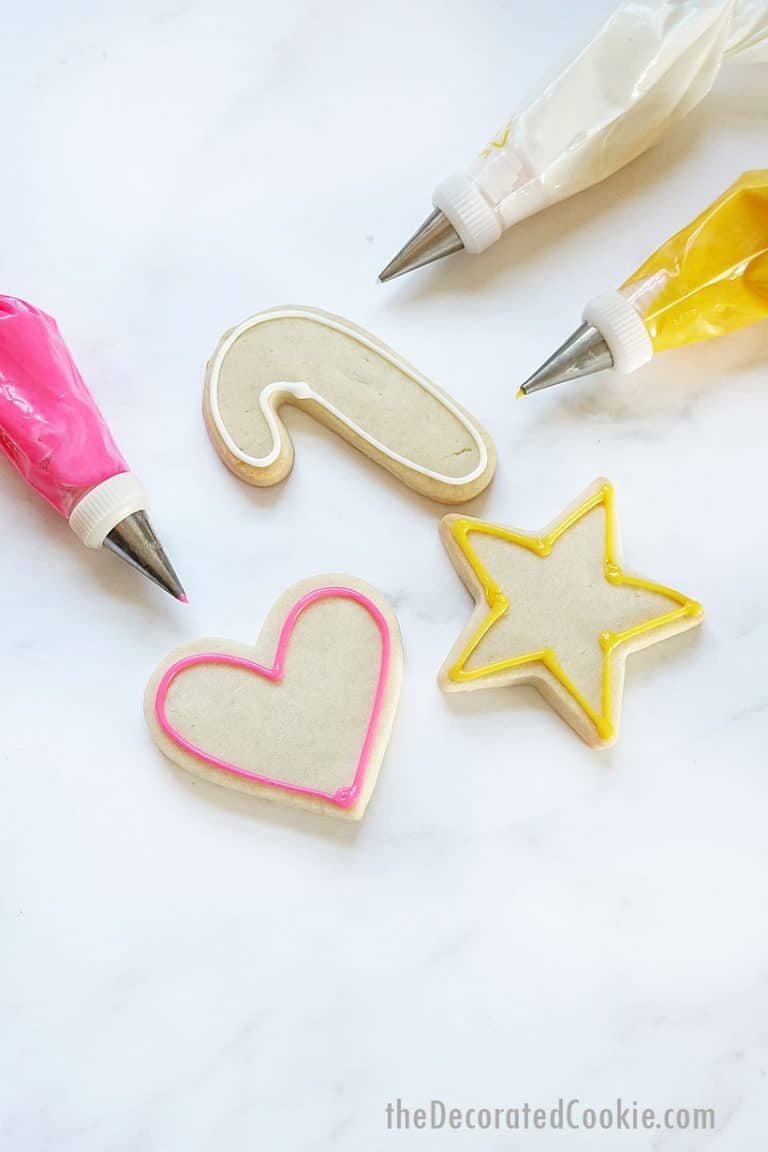BEST SUGAR COOKIE ICING -- easy recipe for cookie decorating